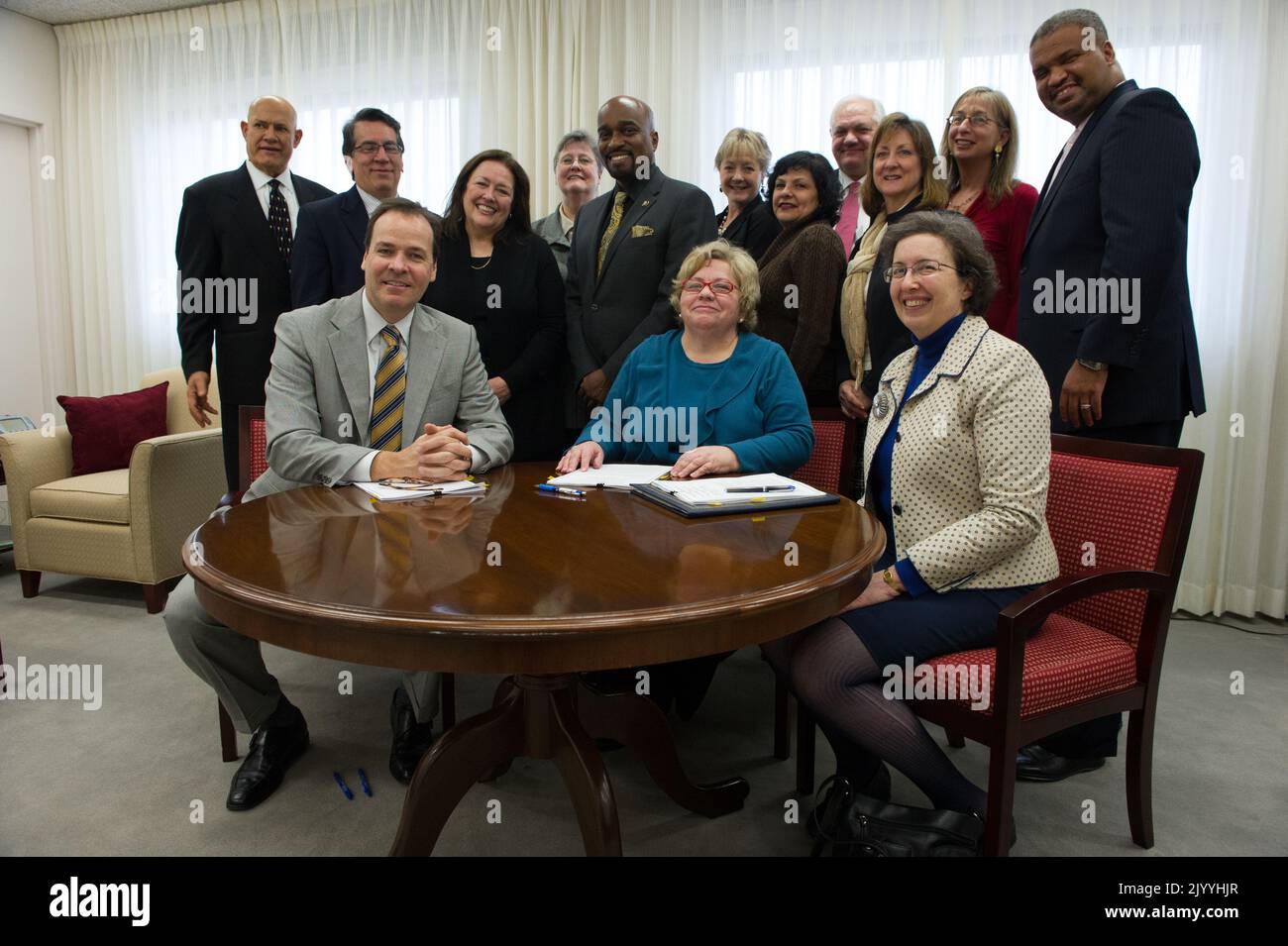 Service level agreements hi-res stock photography and images - Alamy