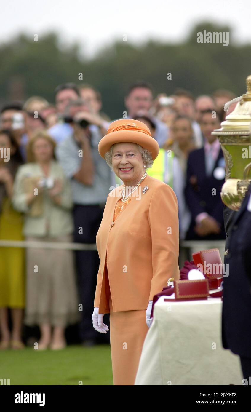 25 July 2004: Her Majesty Queen Elizabeth II at the Presentation of ...