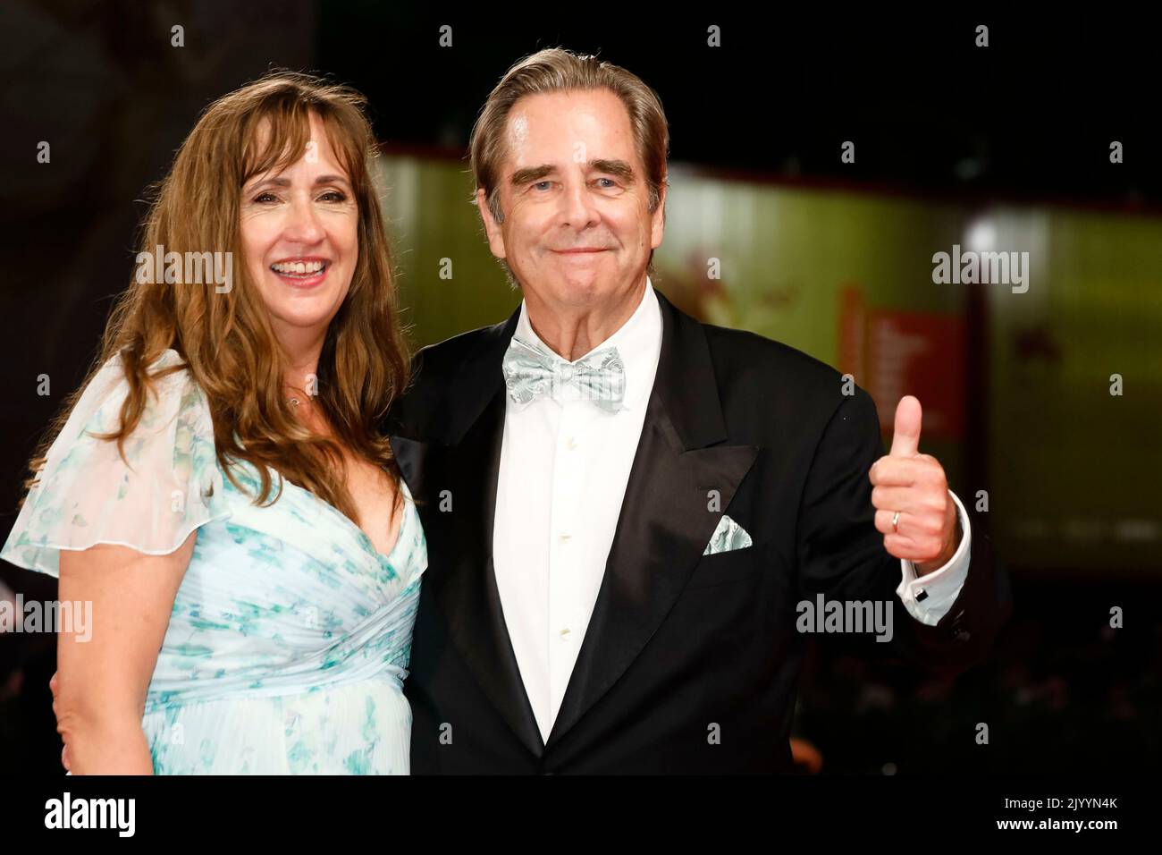 Wendy Treece Bridges and Beau Bridges pose at the premiere of 'Dreamin ...