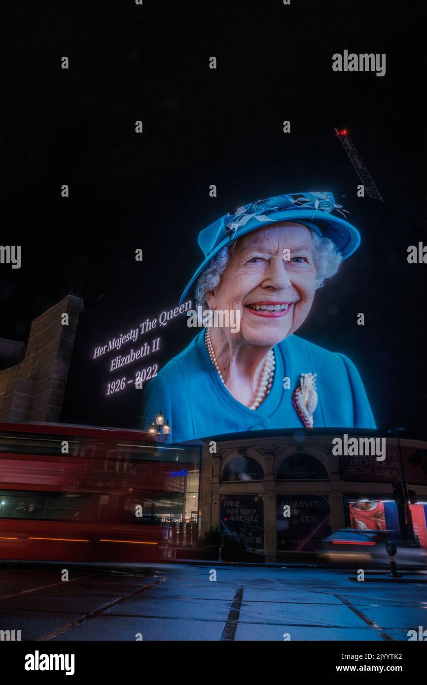 London Bridge is Down, The queen dies at 96 after 70 years as the UK ...
