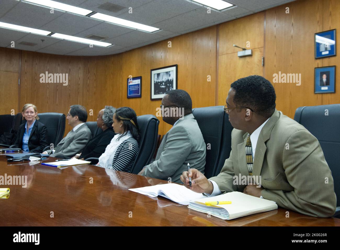 Visit of MomsRising representatives to HUD headquarters for meeting ...