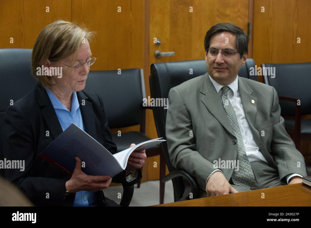 Visit of MomsRising representatives to HUD headquarters for meeting ...