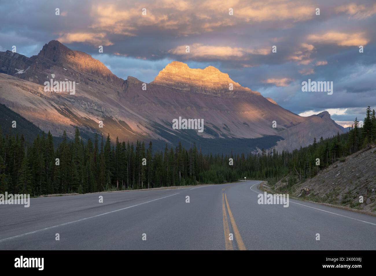 On the road from Jasper to Lake Louise: The road on Icefields Parkway ...