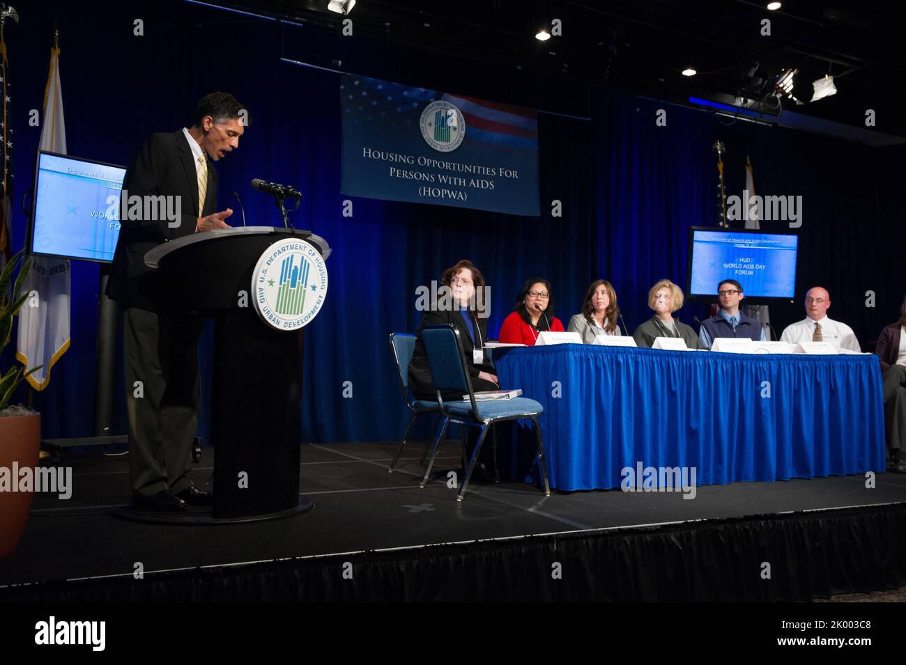 World AIDS Day Forum at HUD headquarters, focusing on Housing ...