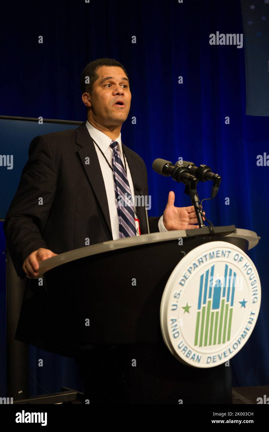 World AIDS Day Forum at HUD headquarters, focusing on Housing ...