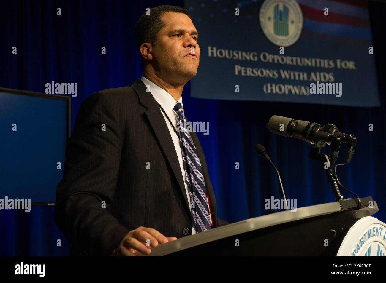 World AIDS Day Forum at HUD headquarters, focusing on Housing ...