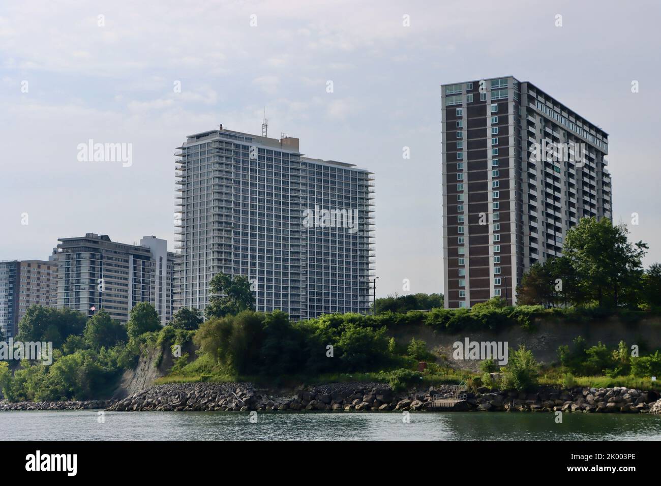 Lakeside buildings building hi-res stock photography and images - Alamy