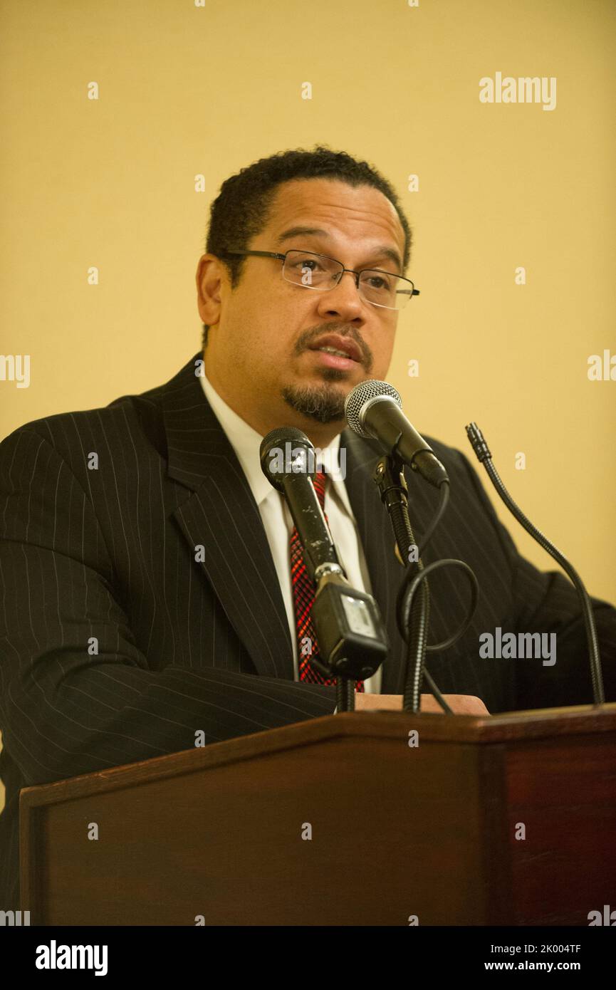 Press conference, Renaissance Street Hotel, Washington, D.C., with ...