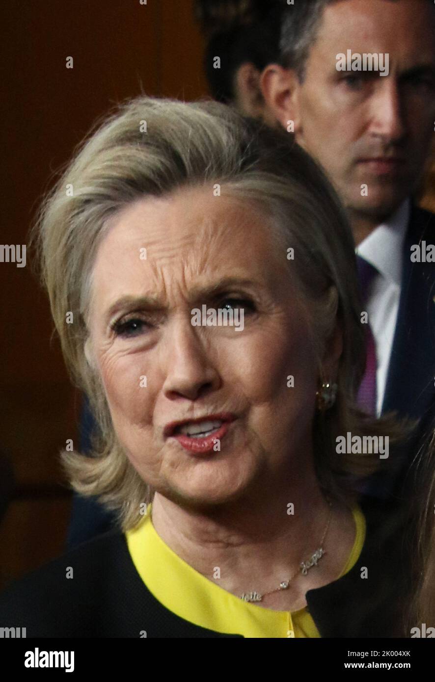Nwew York, NY, USA. 8th Sep, 2022. Hillary Clinton at the Apple TV ...