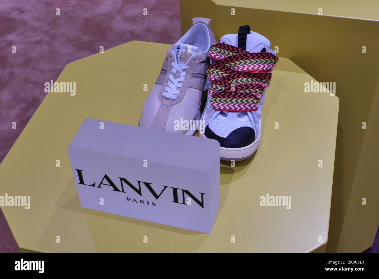 LANVIN PARIS SHOES ON DISPLAY INSIDE A FASHION STORE Stock Photo - Alamy