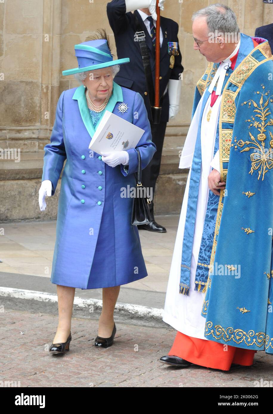Her majesty the queen dies Stock Photo - Alamy