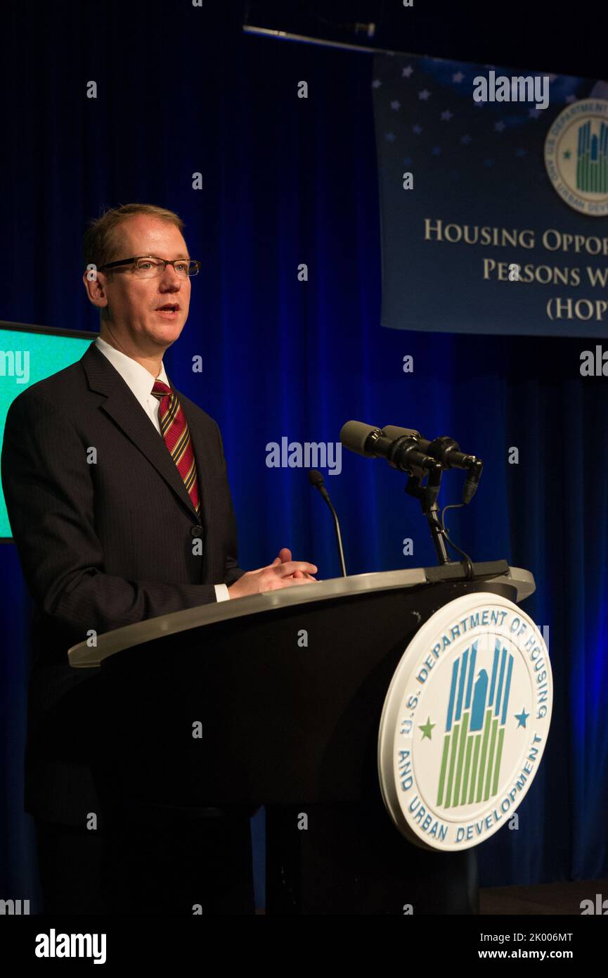 World AIDS Day Forum at HUD headquarters, focusing on Housing ...