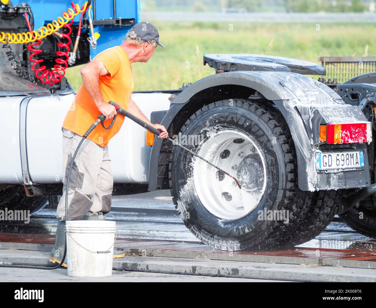 LPG gas filling stations and cars Stock Photo - Alamy