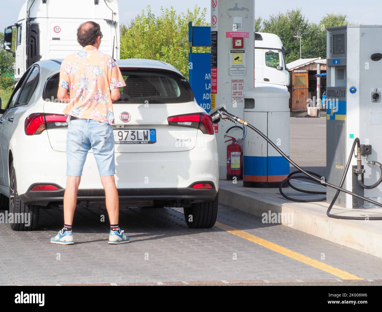 LPG gas filling stations and cars Stock Photo - Alamy