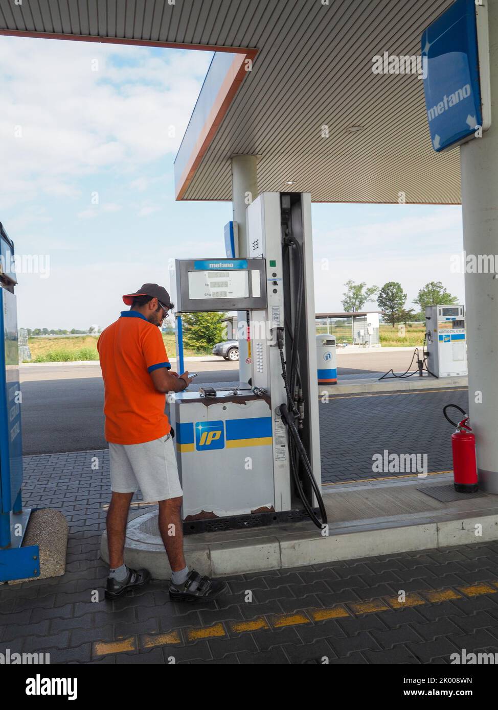 LPG gas filling stations and cars Stock Photo - Alamy