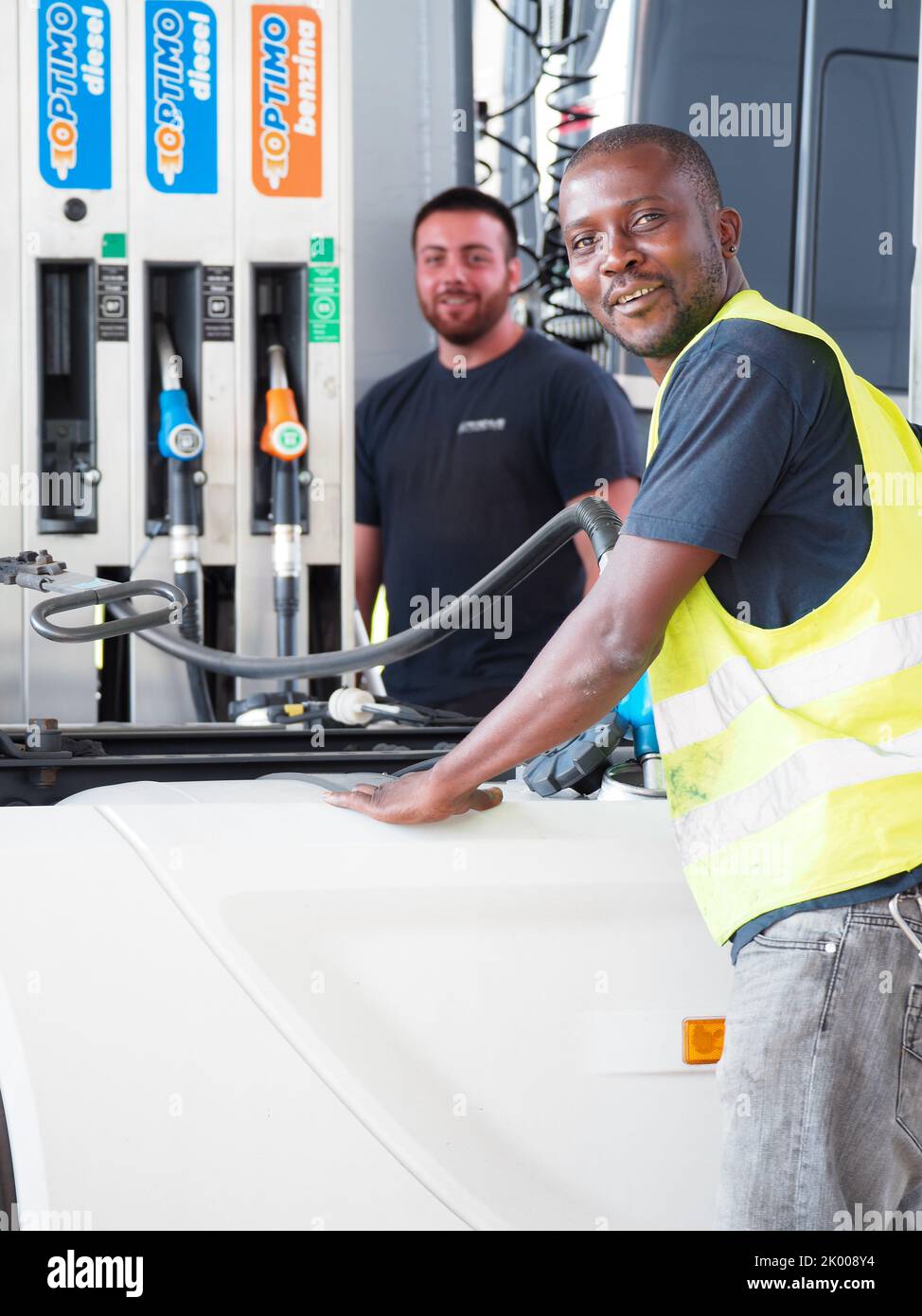 LPG gas filling stations and cars Stock Photo - Alamy