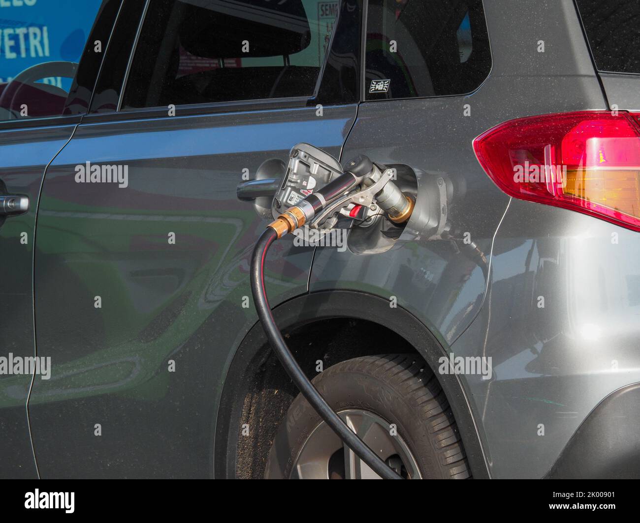 LPG gas filling stations and cars Stock Photo - Alamy
