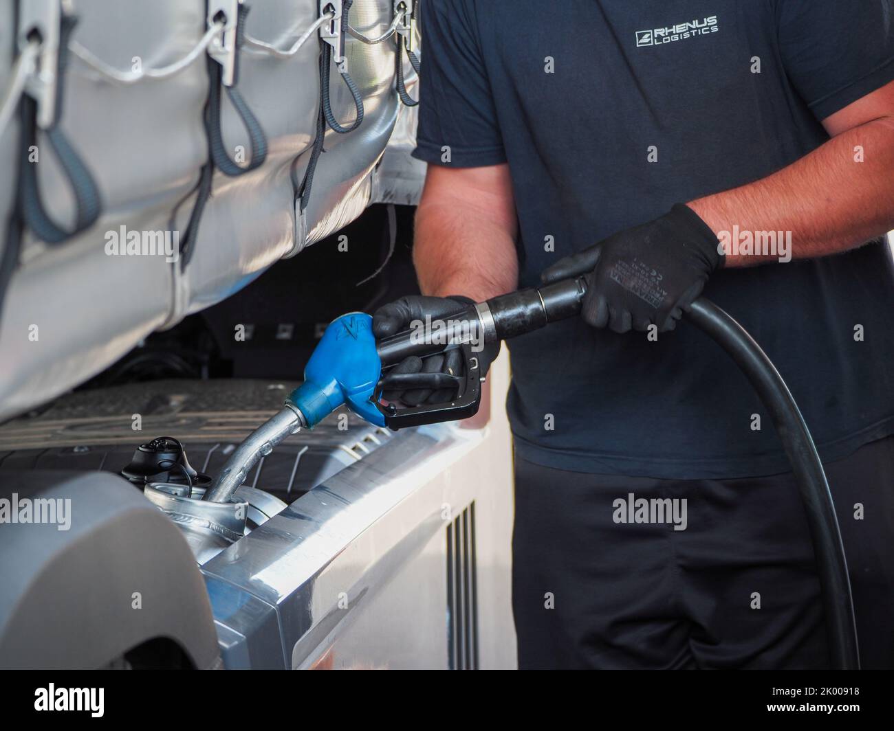 LPG gas filling stations and cars Stock Photo - Alamy