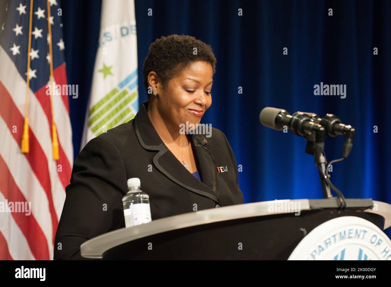 Federally Employed Women (FEW) Meeting at HUD headquarters, featuring ...