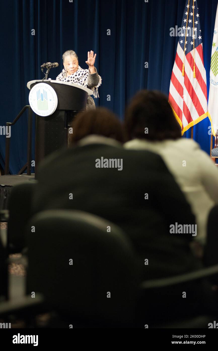 Federally Employed Women (FEW) Meeting at HUD headquarters, featuring ...