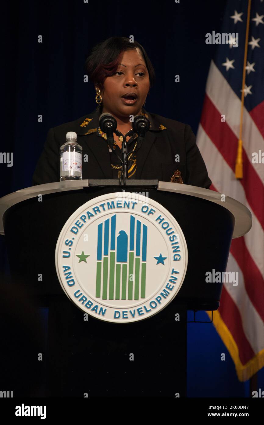 Federally Employed Women (FEW) Meeting at HUD headquarters, featuring ...