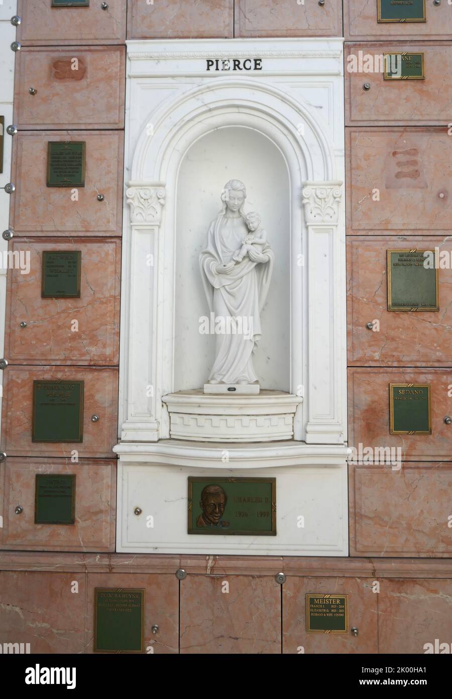 Los Angeles, California, USA 6th September 2022 Entertainer/Drag Queen ...