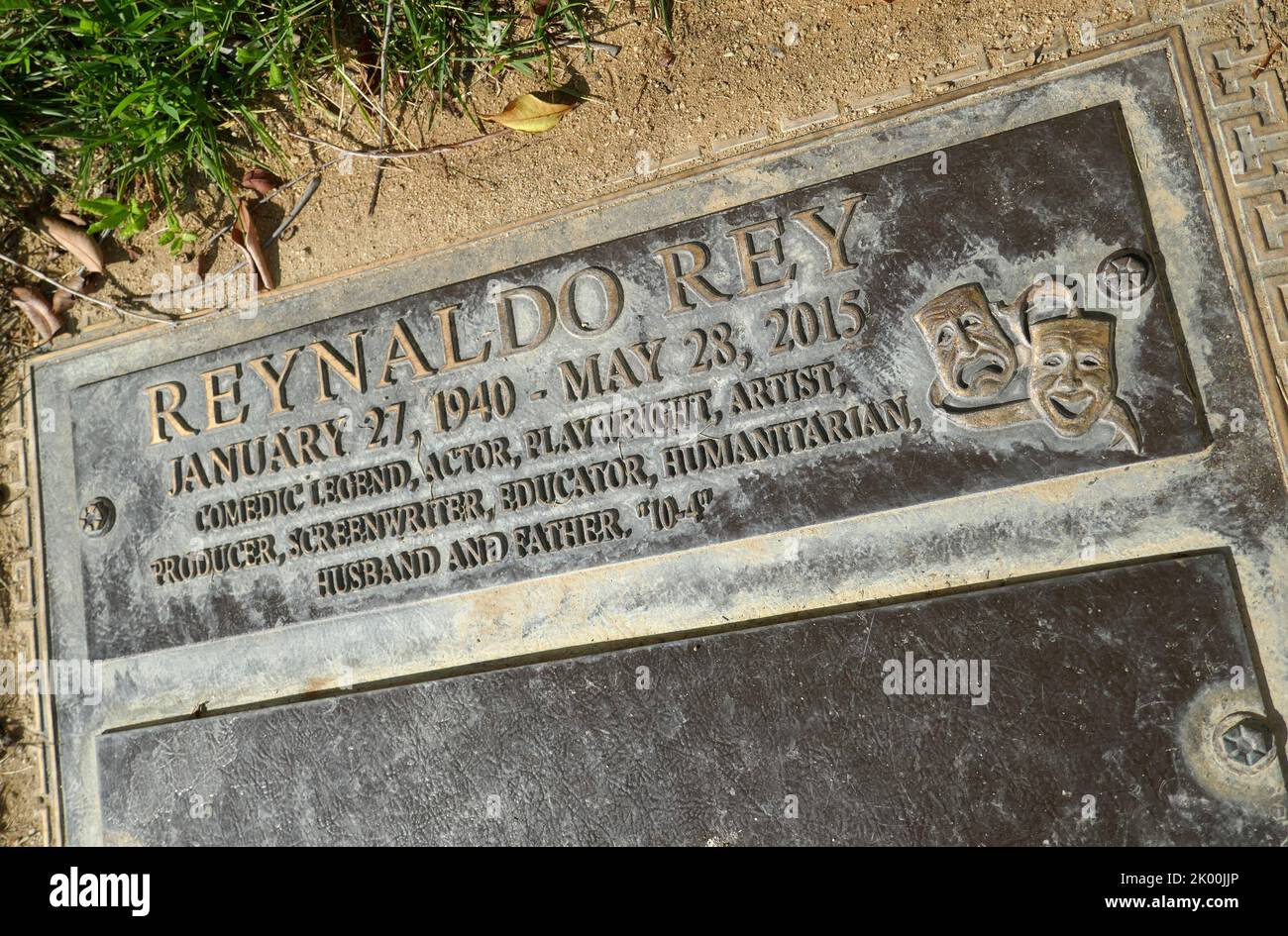 Los Angeles, California, USA 6th September 2022 Actor/comedian Reynaldo Rey's Grave in Courts of ...