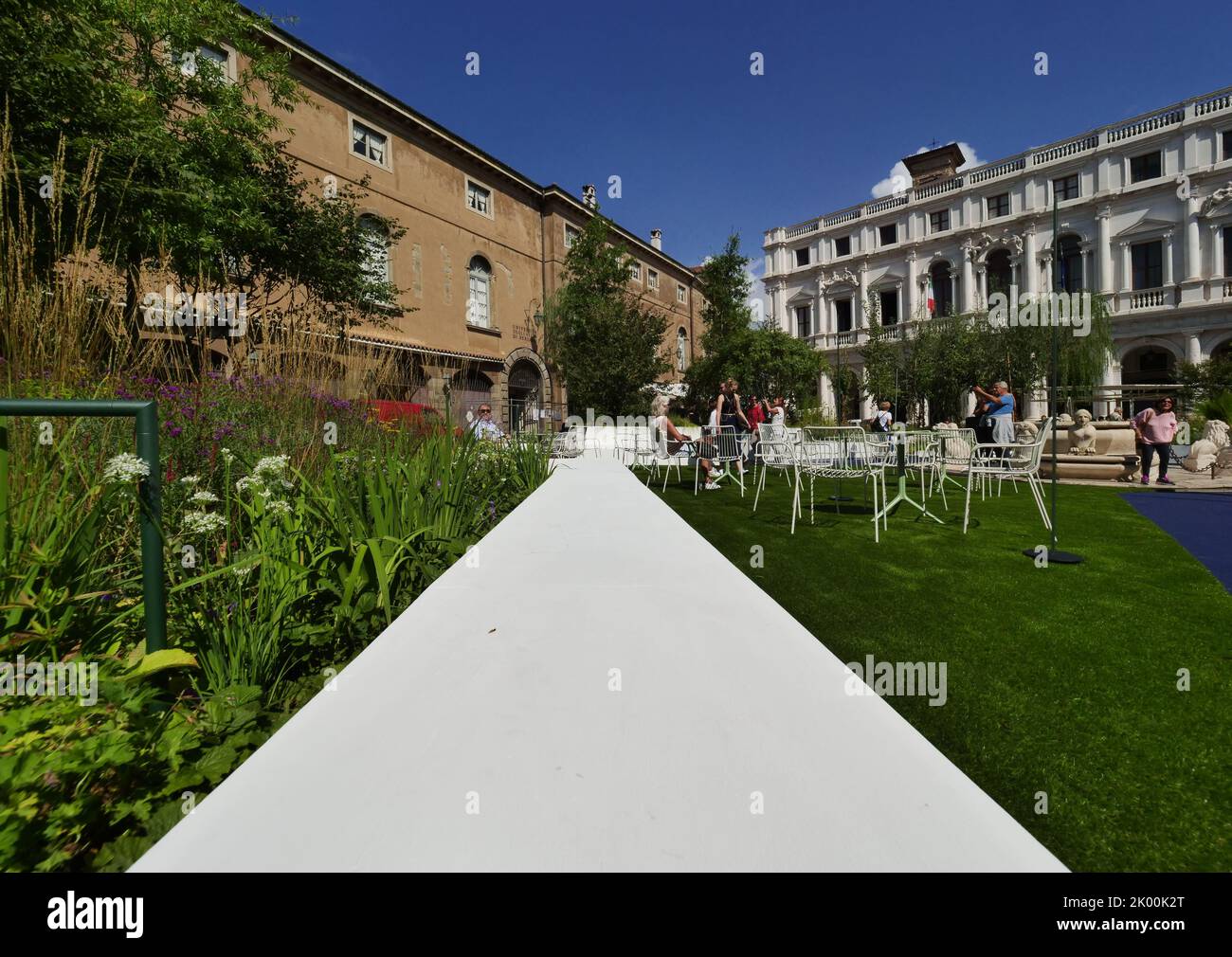 Bergamo old square covered with greenery staging by Cassian Schmidt for ...