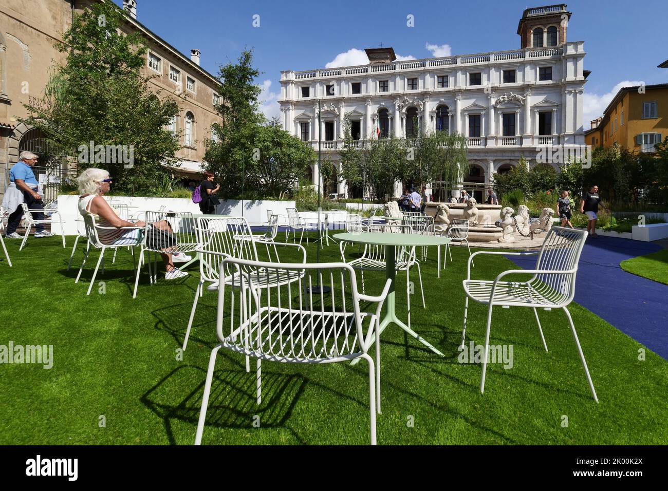 Bergamo old square covered with greenery staging by Cassian Schmidt for ...