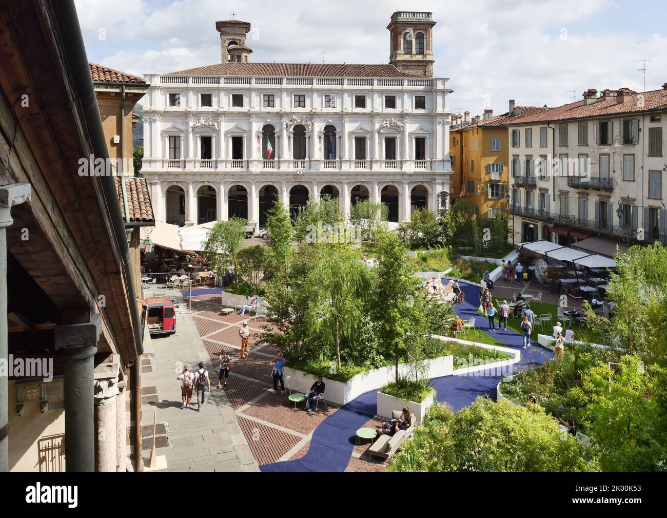 Bergamo old square covered with greenery staging by Cassian Schmidt for ...