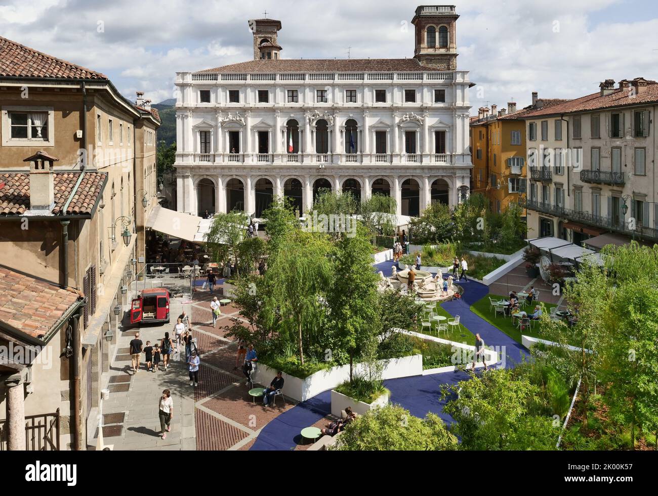 Bergamo old square covered with greenery staging by Cassian Schmidt for ...