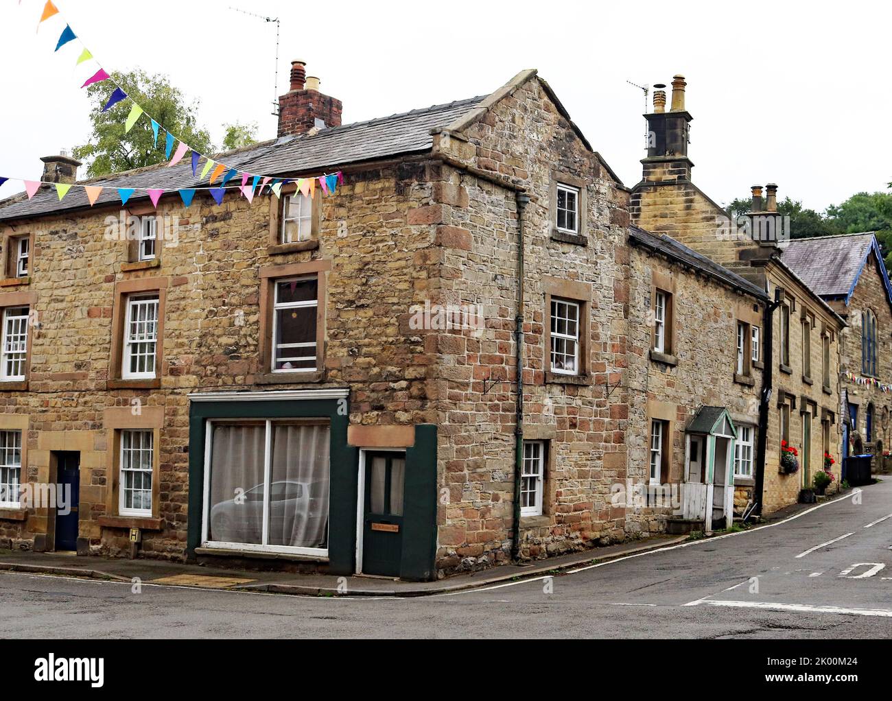 3 storey cottages hi-res stock photography and images - Alamy
