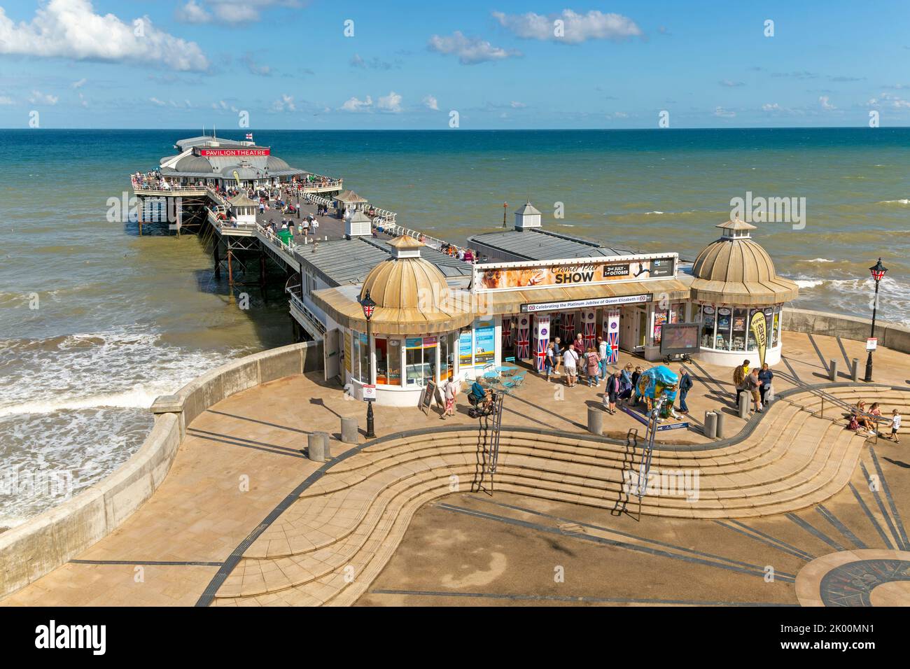 Traditional seaside pier and Pavilion Theatre, Cromer, north Norfolk ...