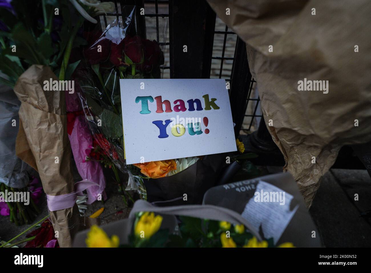 Thank you card queen elizabeth hi-res stock photography and images - Alamy