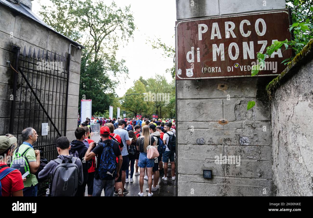 Fans arrive at the circuit for practice at the Italian Grand Prix ...