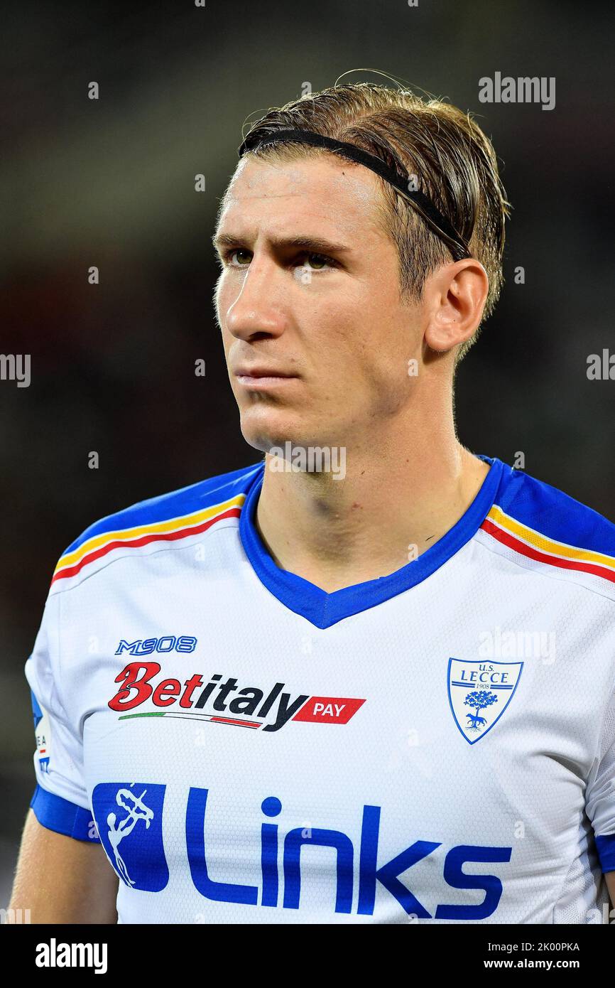 Federico Baschirotto of US Lecce looks on during the Serie A 2022/23 ...