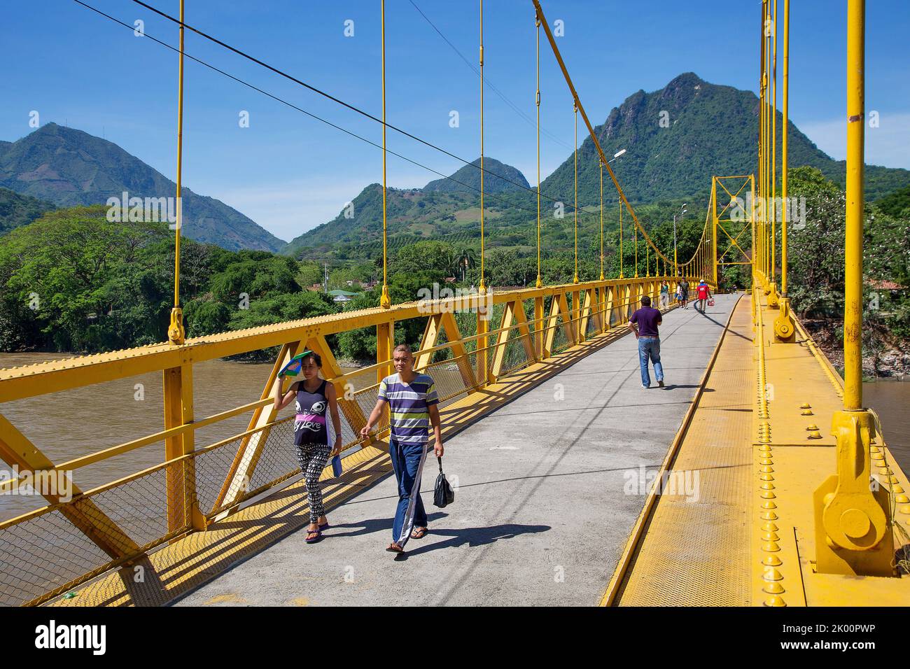 Bridge for pedestrians hi-res stock photography and images - Alamy