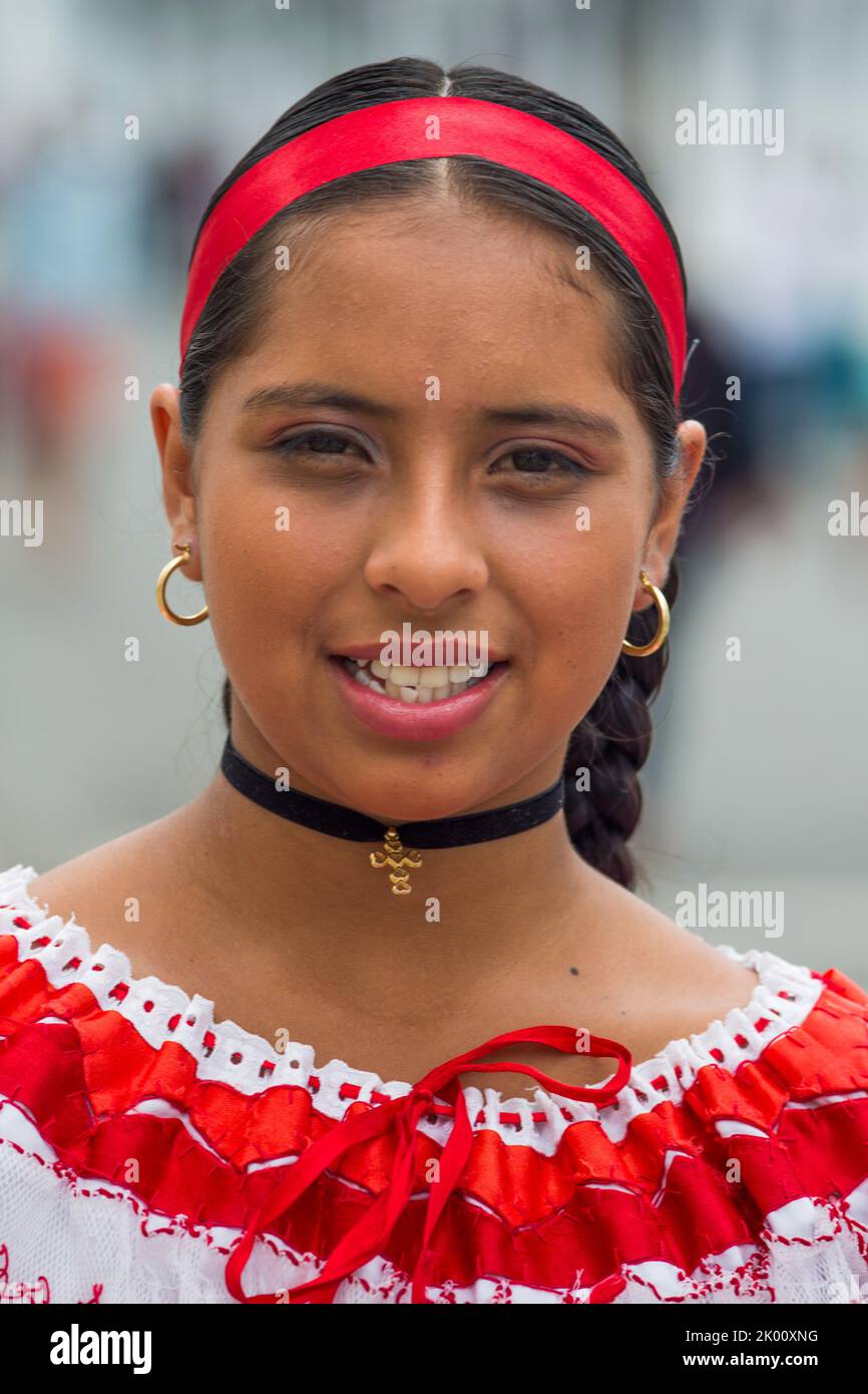 Colombia, Papayan,a week before may 1, women bring the statue of christ ...