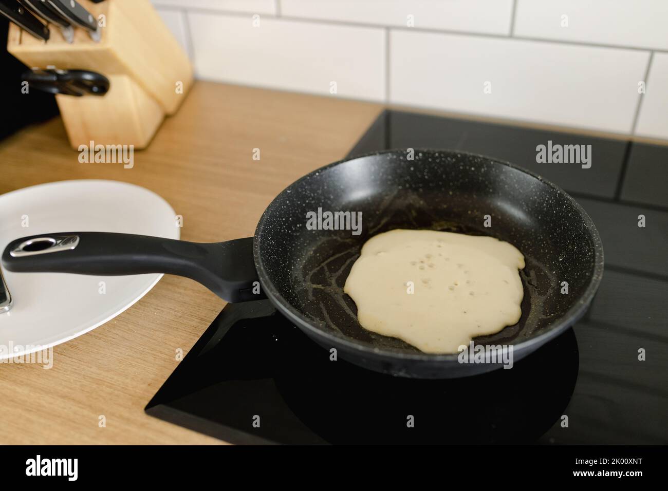 Close up making crepe hi-res stock photography and images - Alamy