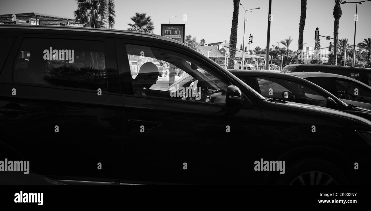 Person in a car hi-res stock photography and images - Alamy