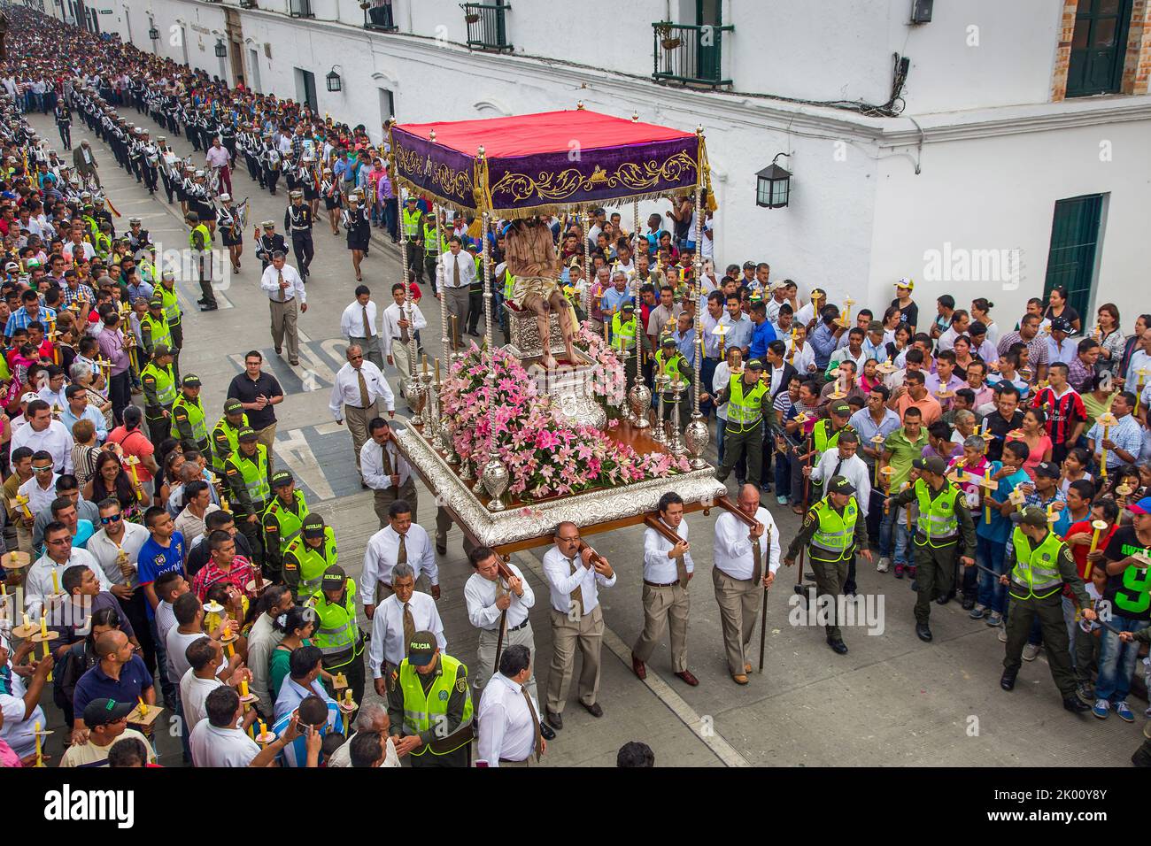 Colombia, Papayan,a week before may 1, women bring the statue of christ ...