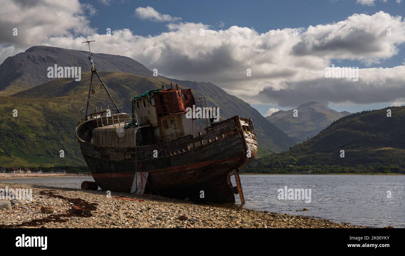 Old Boat Of Caol Stock Photo - Alamy