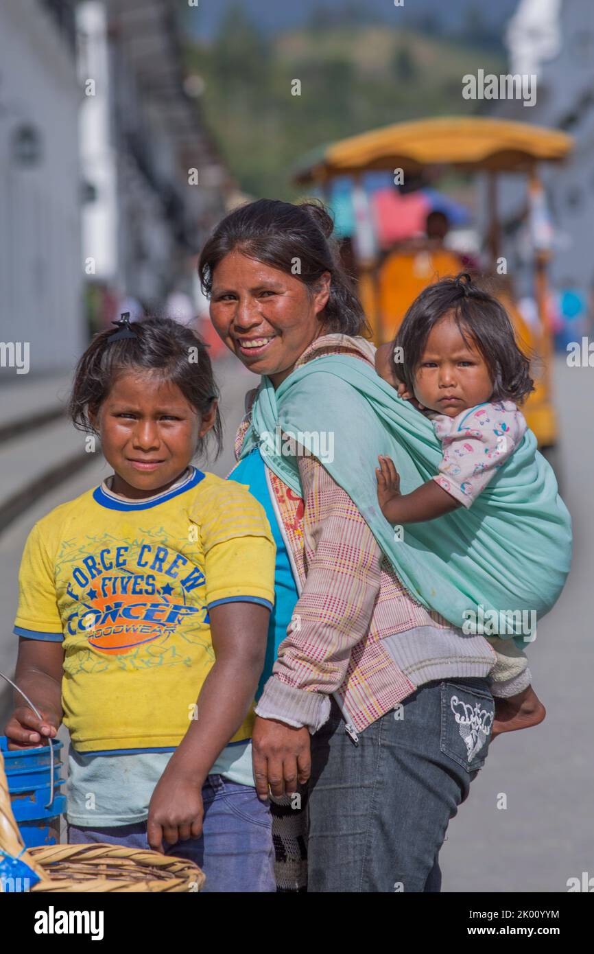 Colombia, Papayan, indigenous woman and child at the Parque Caldas ...