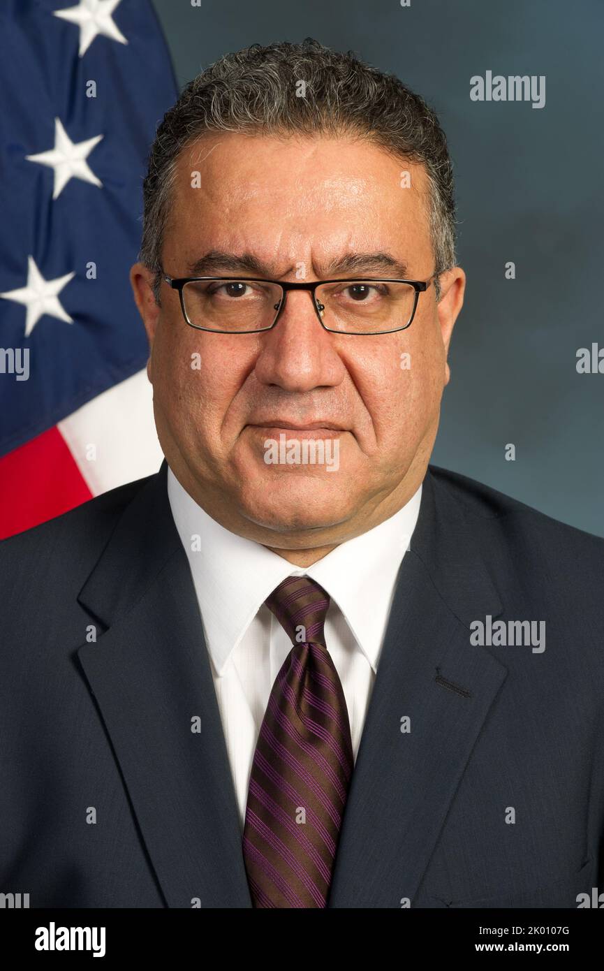 Assistant i g i hi-res stock photography and images - Alamy