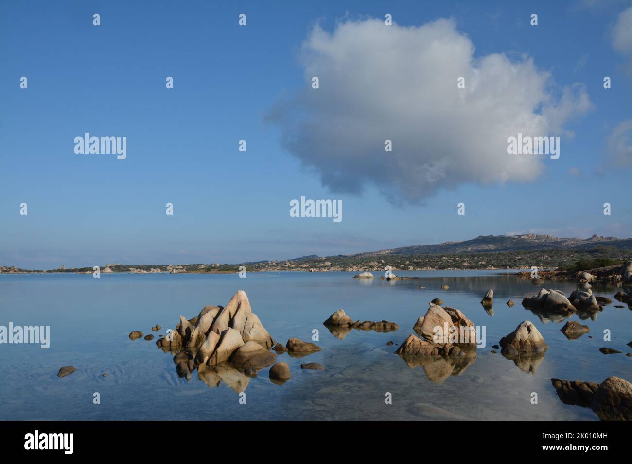 Tra cielo e mare hi-res stock photography and images - Alamy