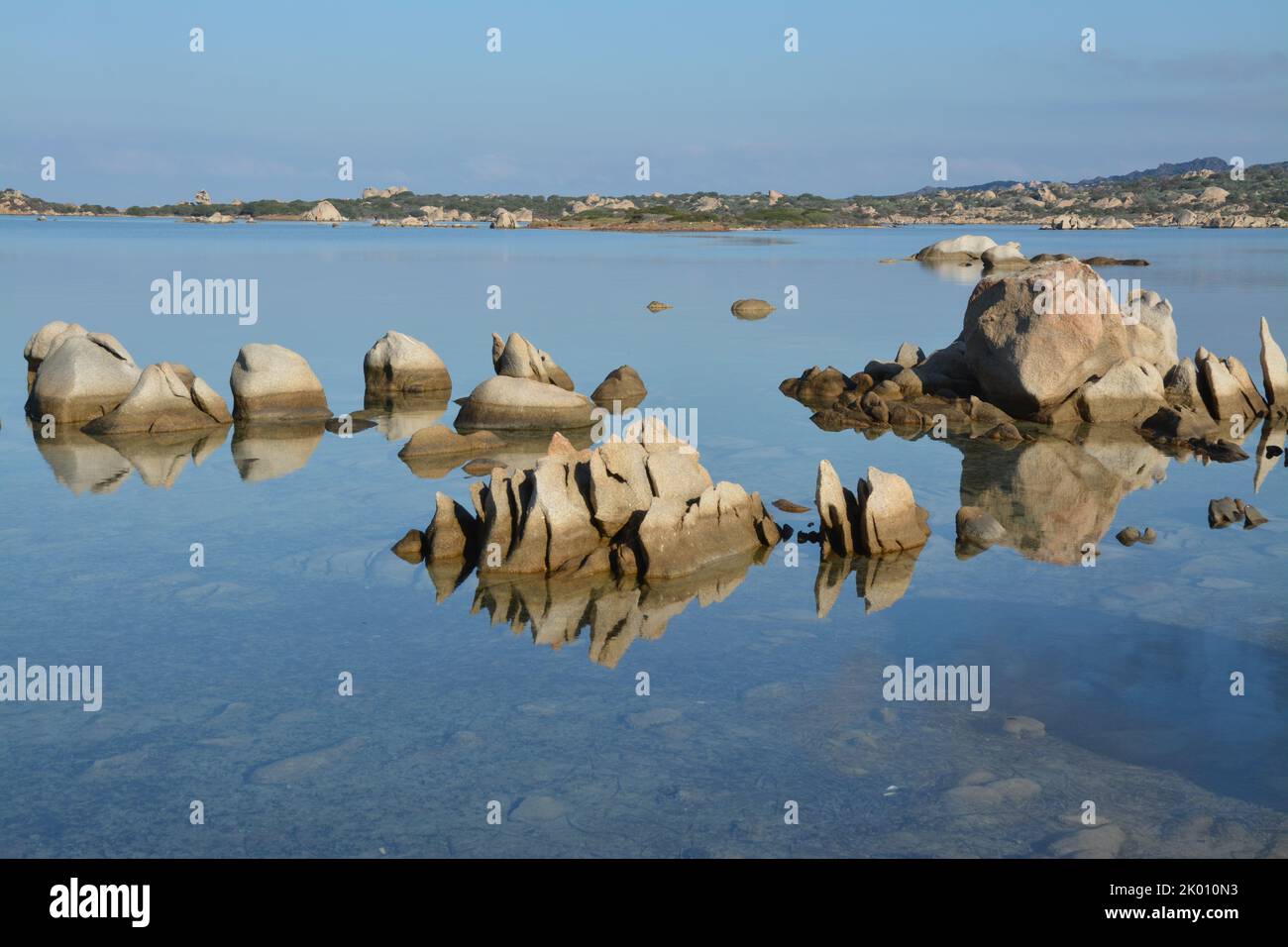 Tra cielo e mare hi-res stock photography and images - Alamy