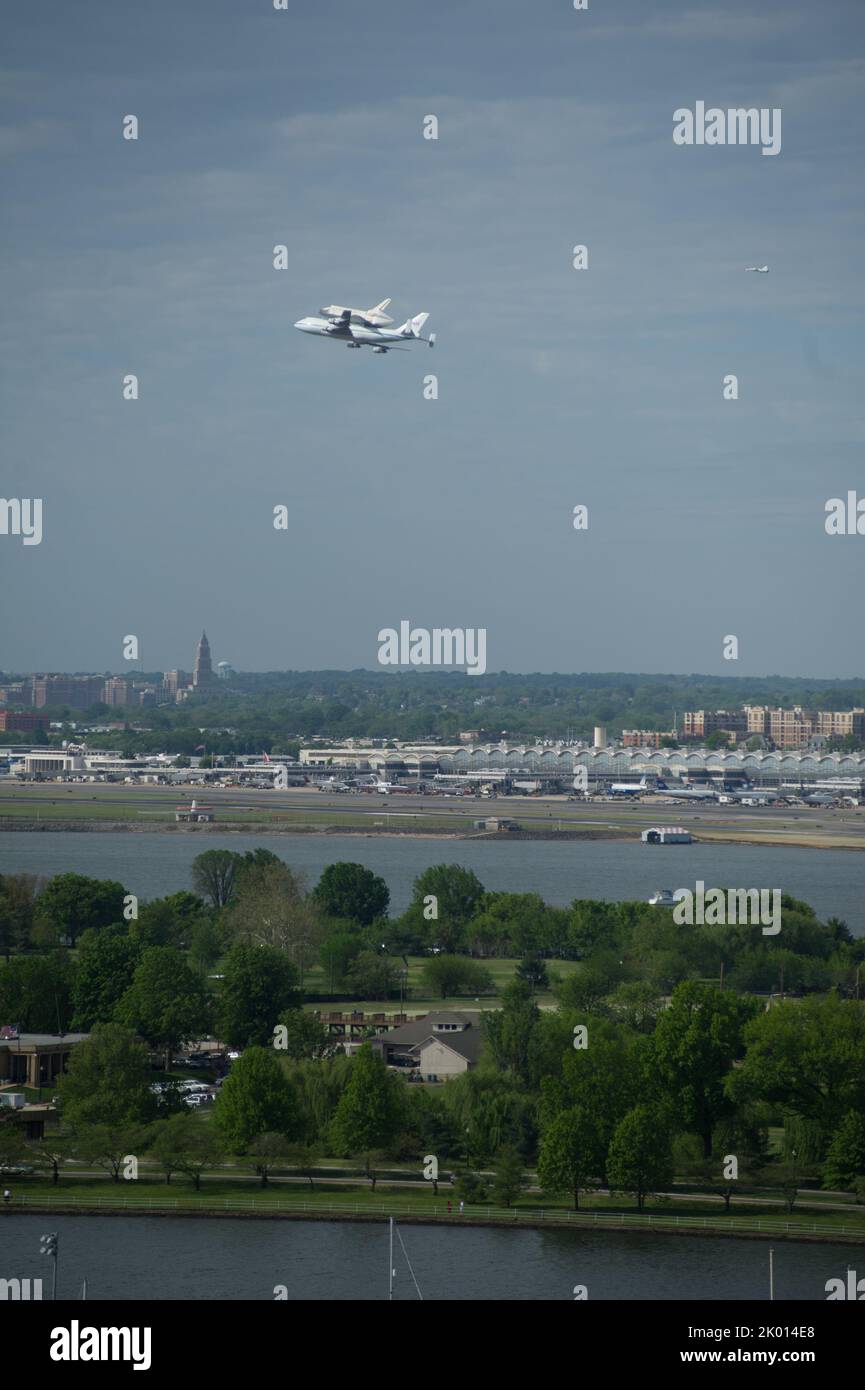 National Aeronautics and Space Administration (NASA) Space Shuttle ...