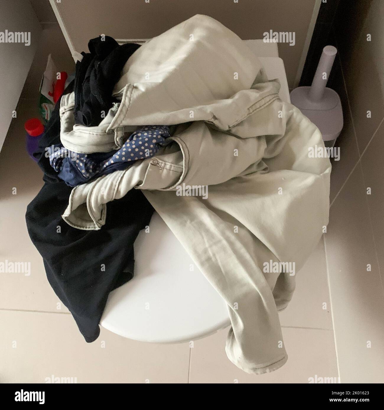 Loose clothes hi-res stock photography and images - Alamy