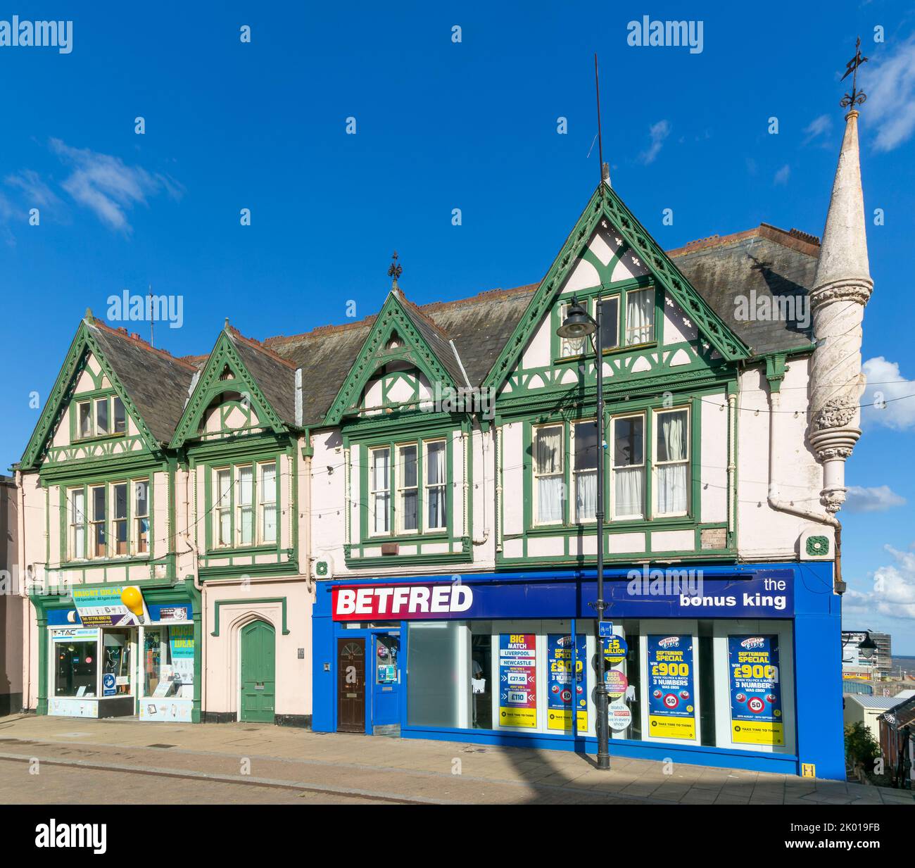 High street lowestoft suffolk hi-res stock photography and images - Alamy