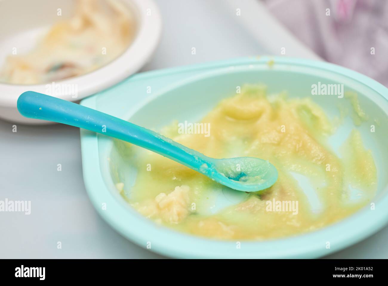 Bowls baby puree hi-res stock photography and images - Alamy